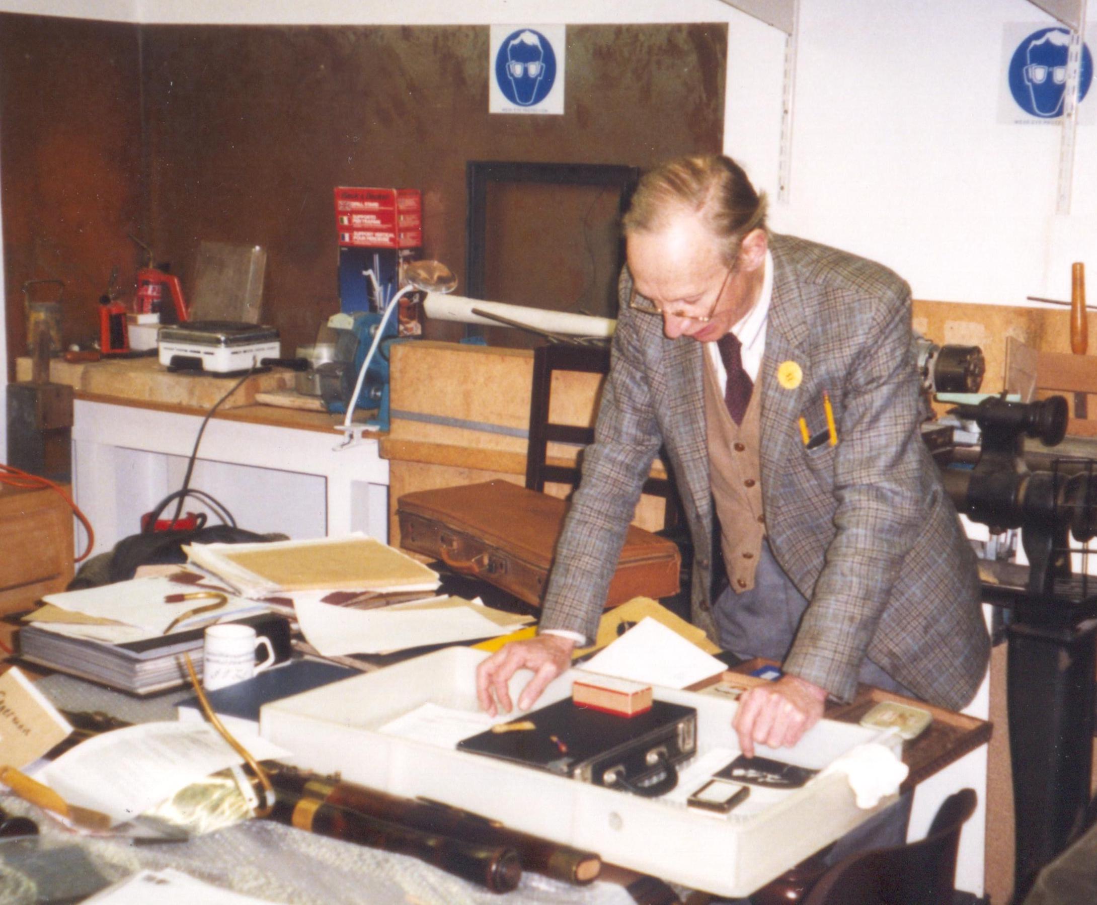 Photo Gallery Dedicated to William Waterhouse – David Rachor